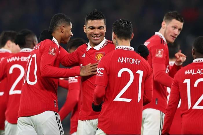 مانشستر يونايتد يستضيف نوتينجهام لحسم التأهل إلى نهائي كأس الرابطة ملاعب